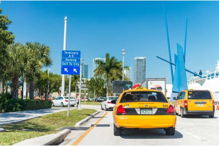 Cómo ir del aeropuerto de Miami al centro | Mejores opciones
